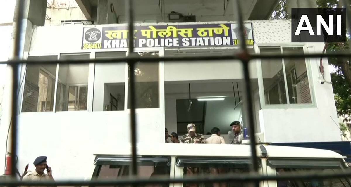 Hanuman Chalisa row: MP Navneet Kaur Rana, husband MLA Ravi Rana arrested - Top Indi News